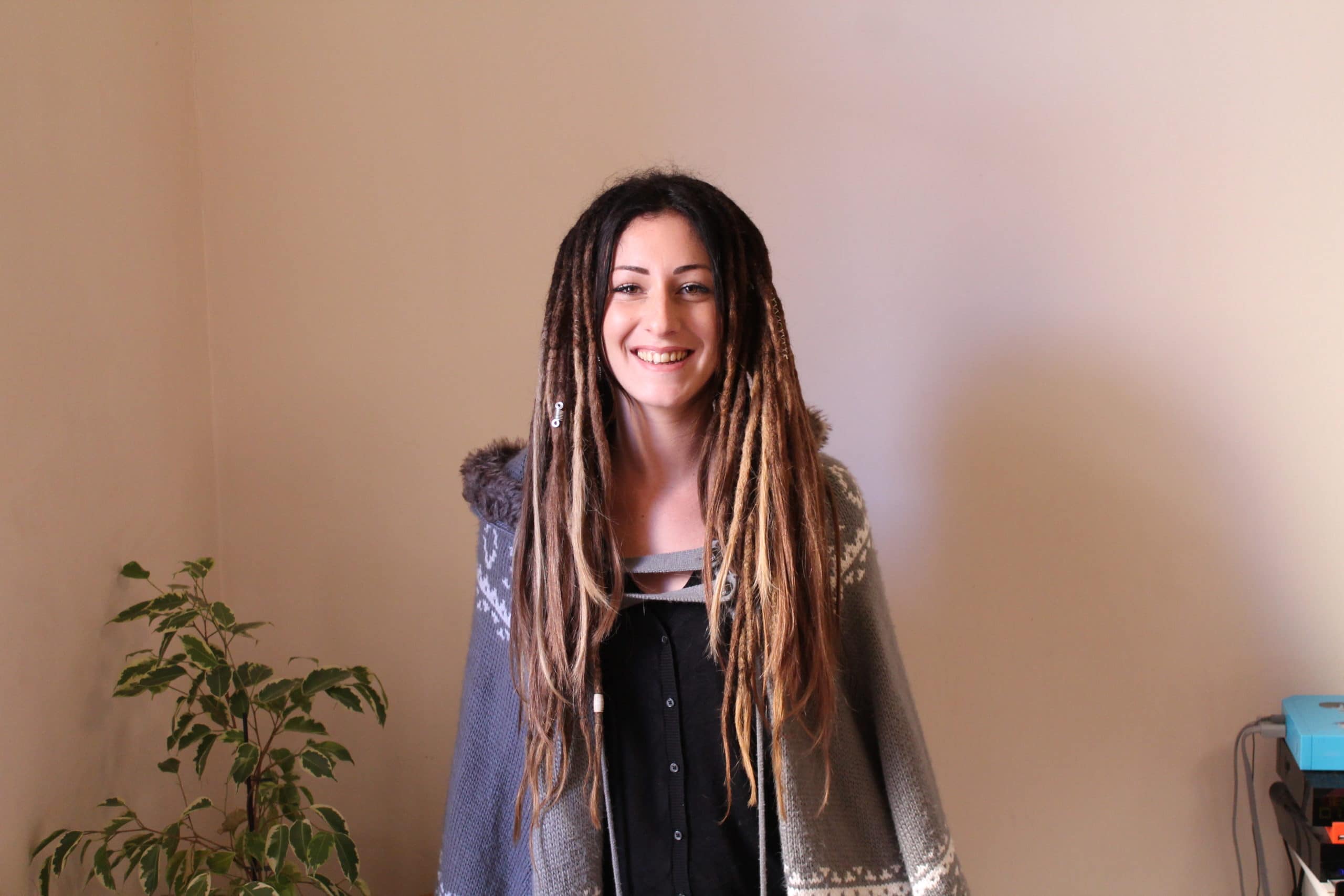 Pose de dreads avec extensions naturelles - Marine - Dreads Expert