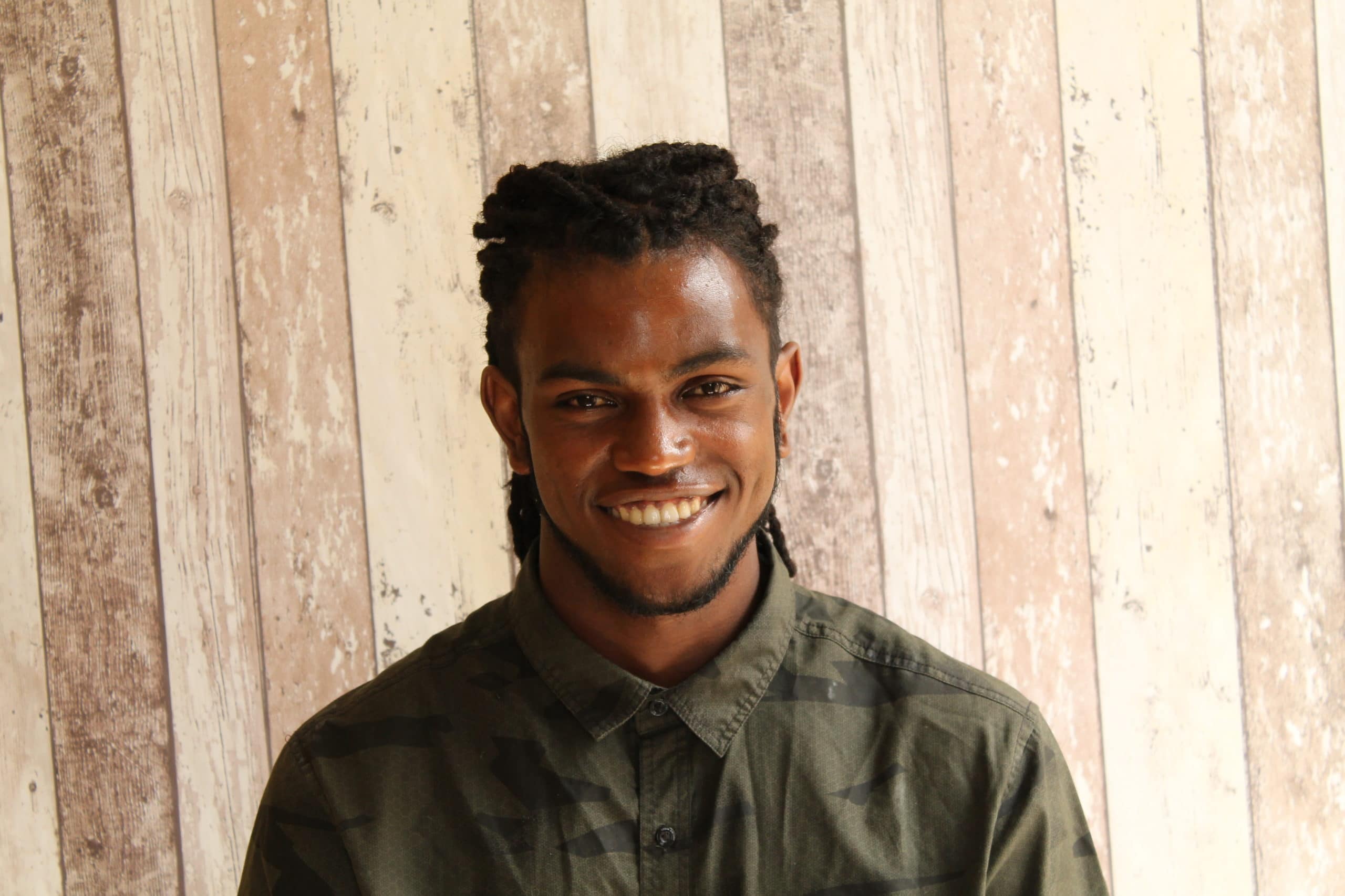 Pose de dreadlocks avec extensions naturelles – Jérémie - Dreads Expert