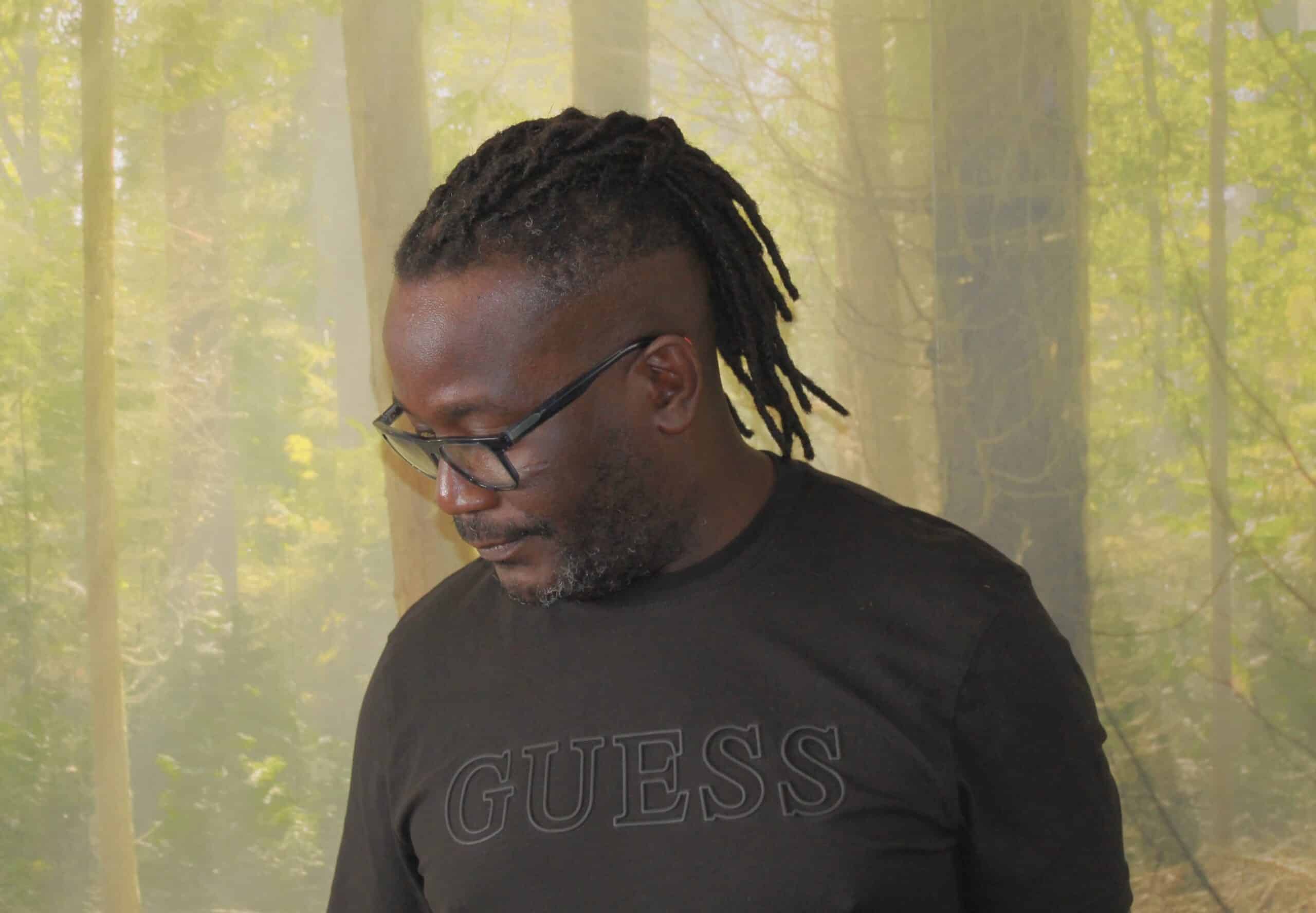 Passer de mini locks afro à de longues dreads afro - Dreads Expert