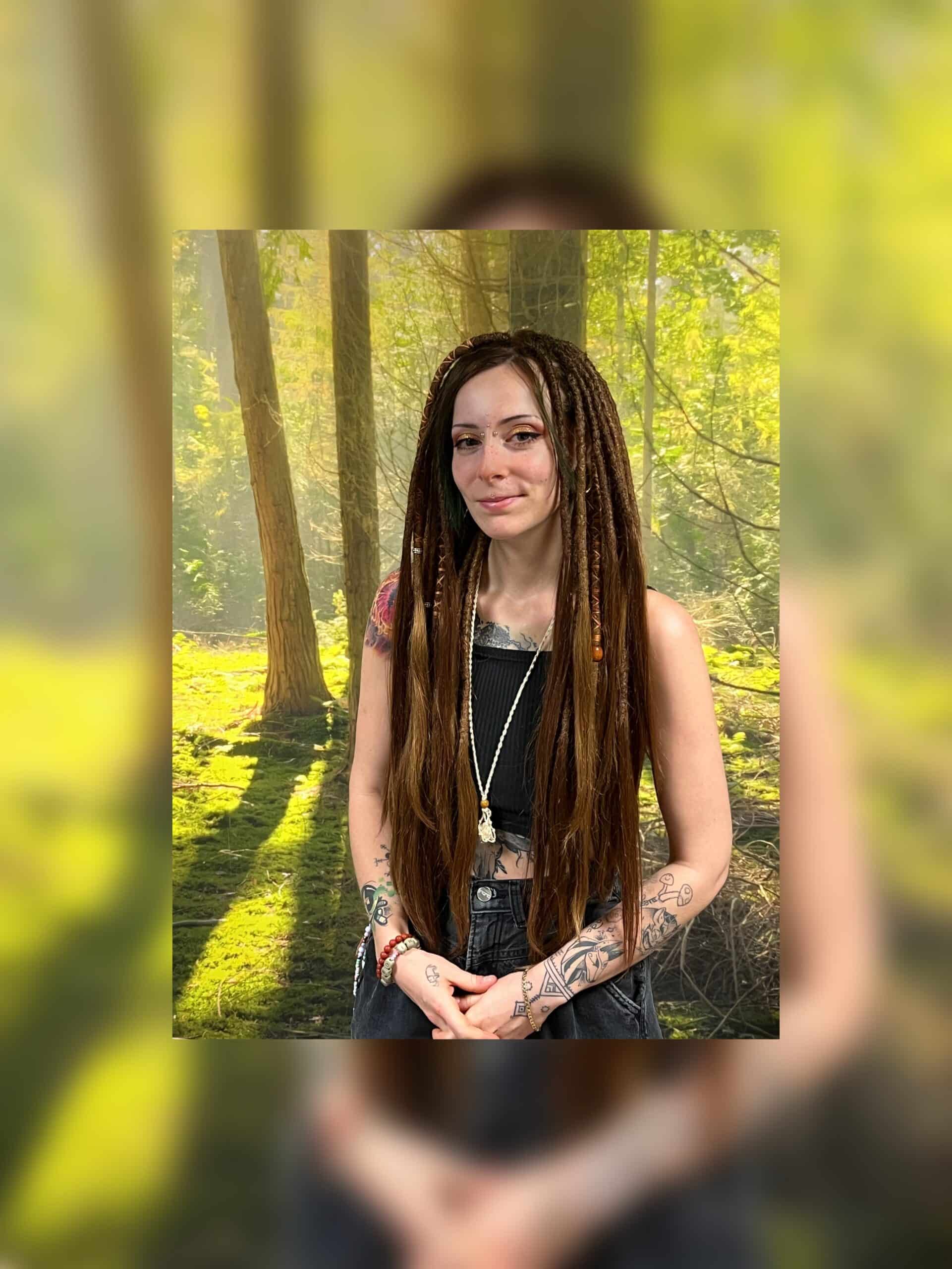 Pose extensions dreadlocks naturelles pour femme